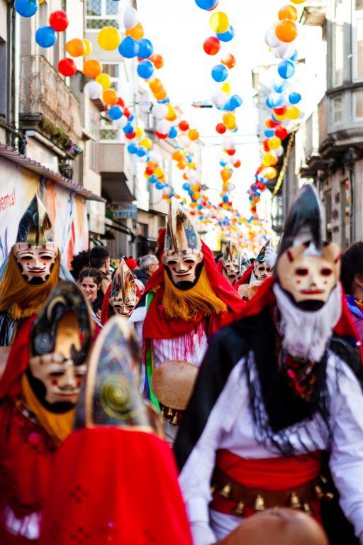 Guía para disfrutar del Entroido en Galicia - Monbus